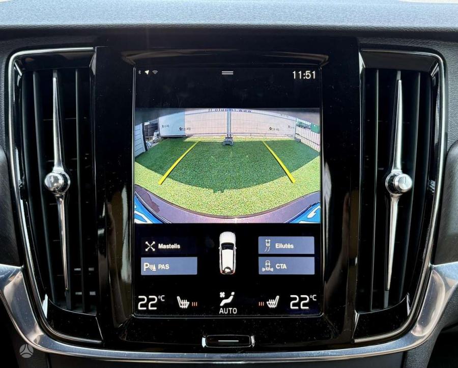Brūns Volvo V90 2017 Panevēža, ar dzinēja tilpumu 1.97 L un nobraukumu 251 tūkst. km par 17200 €, foto 20 vietnē AUTOMOTO.COM.LV