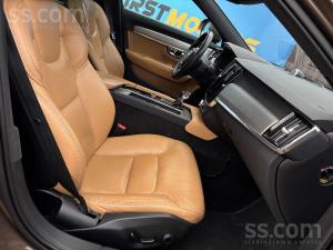 Brown Volvo V90 2017 in Riga, with an engine capacity of 2.00 L and mileage of 270 thousand km for 17750 €, photo 18 on AUTOMOTO.COM.LV