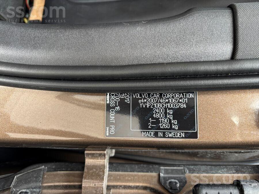 Brown Volvo V90 2017 in Riga, with an engine capacity of 2.00 L and mileage of 270 thousand km for 17750 €, photo 29 on AUTOMOTO.COM.LV