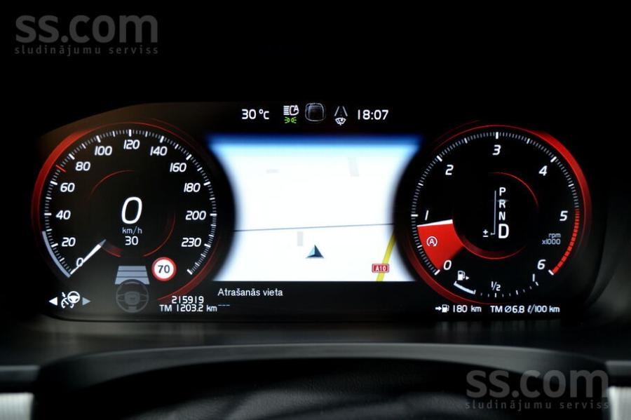 Brown Volvo V90 2017 in Tukums, with an engine capacity of 2.00 L and mileage of 216 thousand km for 20990 €, photo 19 on AUTOMOTO.COM.LV