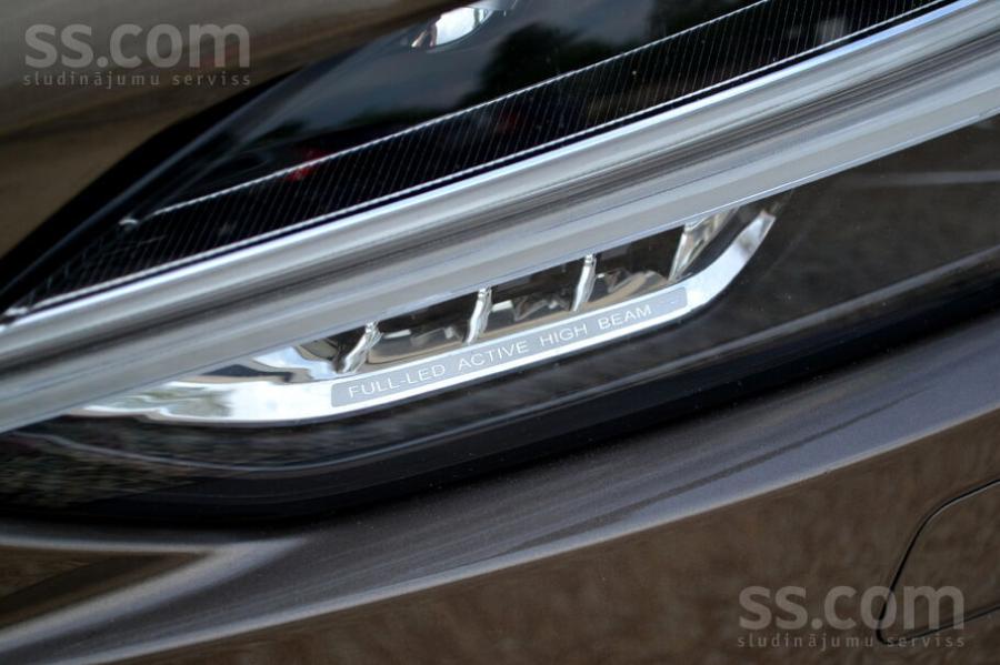 Brown Volvo V90 2017 in Tukums, with an engine capacity of 2.00 L and mileage of 216 thousand km for 20990 €, photo 24 on AUTOMOTO.COM.LV