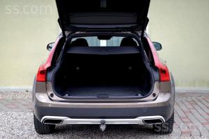 Brown Volvo V90 2017 in Tukums, with an engine capacity of 2.00 L and mileage of 216 thousand km for 20990 €, photo 33 on AUTOMOTO.COM.LV