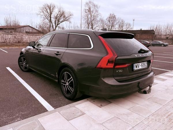 Brown Volvo V90 2017 in Jelgava, with an engine capacity of 2.00 L and mileage of 293 thousand km for 10500 €, photo 2 on AUTOMOTO.COM.LV