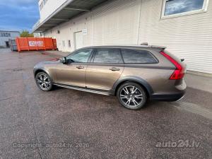 Brūns Volvo V90 2017 Tallina, ar dzinēja tilpumu 2.00 L un nobraukumu 239 tūkst. km par 19500 €, foto 4 vietnē AUTOMOTO.COM.LV