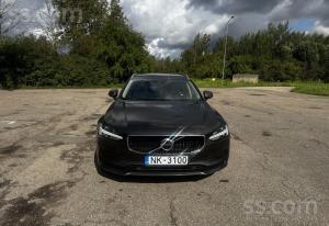 Brown Volvo V90 2017 in Riga, with an engine capacity of 2.00 L and mileage of 295 thousand km for 12500 €, photo 8 on AUTOMOTO.COM.LV