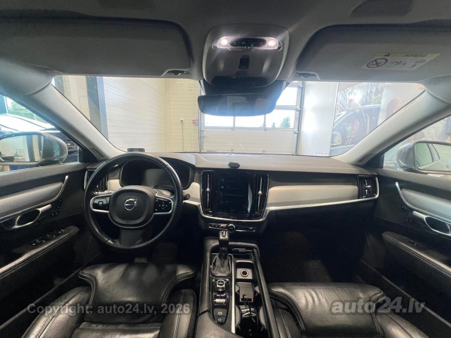 Brown Volvo V90 2017 in Rakvere, with an engine capacity of 2.00 L and mileage of 338 thousand km for 11100 €, photo 7 on AUTOMOTO.COM.LV