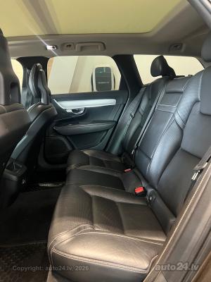 Brown Volvo V90 2017 in Rakvere, with an engine capacity of 2.00 L and mileage of 338 thousand km for 11100 €, photo 9 on AUTOMOTO.COM.LV