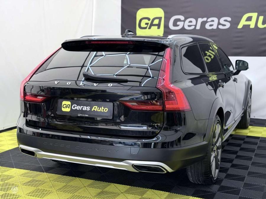 Brūns Volvo V90 2017 Viļņa, ar dzinēja tilpumu 1.97 L un nobraukumu 303 tūkst. km par 17300 €, foto 5 vietnē AUTOMOTO.COM.LV