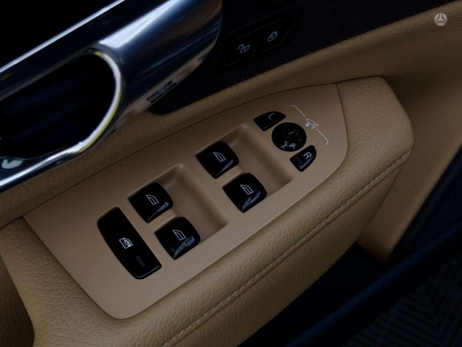 Brūns Volvo V90 2017 Viļņa, ar dzinēja tilpumu 1.97 L un nobraukumu 303 tūkst. km par 17300 €, foto 23 vietnē AUTOMOTO.COM.LV