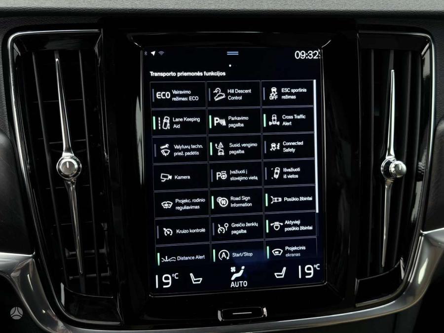 Brūns Volvo V90 2017 Viļņa, ar dzinēja tilpumu 1.97 L un nobraukumu 303 tūkst. km par 17300 €, foto 28 vietnē AUTOMOTO.COM.LV