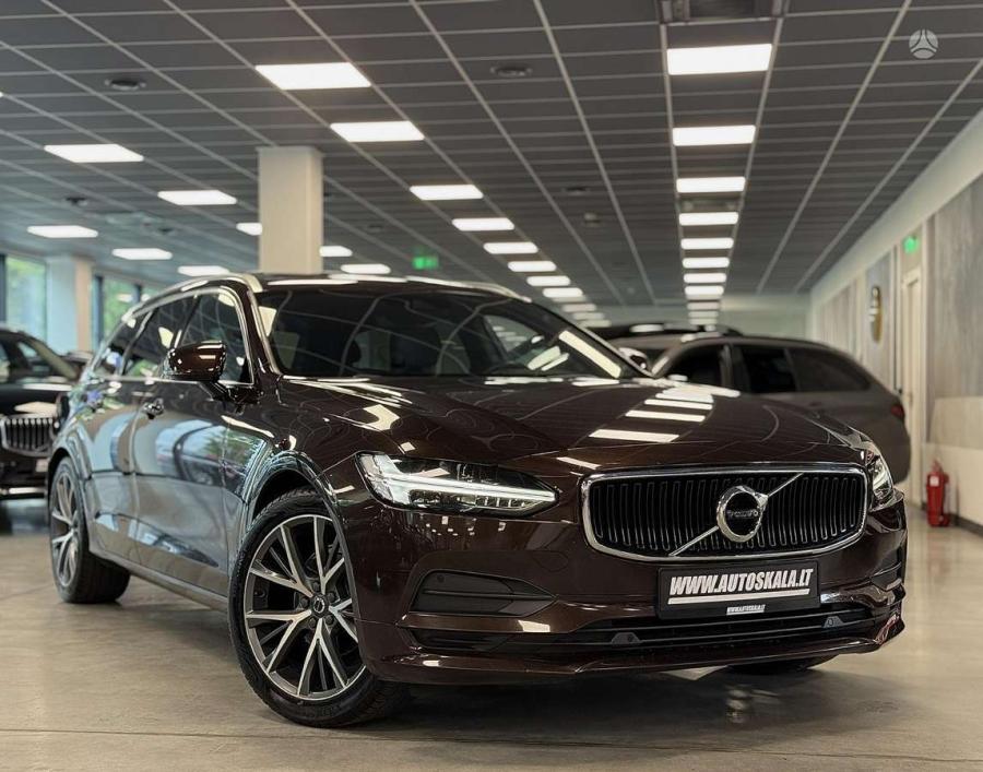 Brown Volvo V90 2018 in Klaipeda, with an engine capacity of 1.97 L and mileage of 304 thousand km for 17950 €, photo 27 on AUTOMOTO.COM.LV