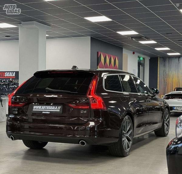 Brūns Volvo V90 2018 Klaipėda, ar dzinēja tilpumu 2.00 L un nobraukumu 304 tūkst. km par 17950 €, foto 3 vietnē AUTOMOTO.COM.LV