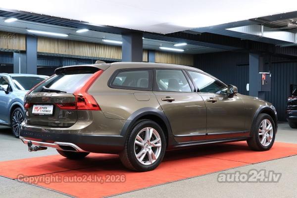 Brūns Volvo V90 2018 Tallina, ar dzinēja tilpumu 2.00 L un nobraukumu 174 tūkst. km par 25995 €, foto 2 vietnē AUTOMOTO.COM.LV