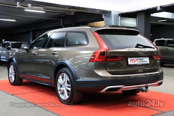 Brūns Volvo V90 2018 Tallina, ar dzinēja tilpumu 2.00 L un nobraukumu 174 tūkst. km par 25995 €, foto 3 vietnē AUTOMOTO.COM.LV