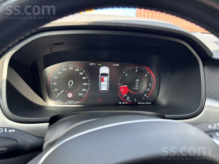 Brown Volvo V90 2018 in Riga, with an engine capacity of 2.00 L and mileage of 232 thousand km for 14950 €, photo 19 on AUTOMOTO.COM.LV