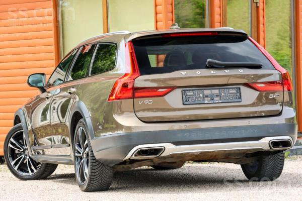 Brūns Volvo V90 2018 Tukums, ar dzinēja tilpumu 2.00 L un nobraukumu 259 tūkst. km par 18790 €, foto 4 vietnē AUTOMOTO.COM.LV