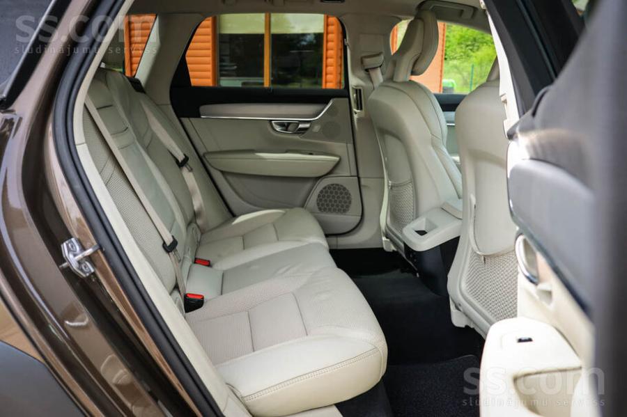 Brūns Volvo V90 2018 Tukums, ar dzinēja tilpumu 2.00 L un nobraukumu 259 tūkst. km par 18790 €, foto 10 vietnē AUTOMOTO.COM.LV