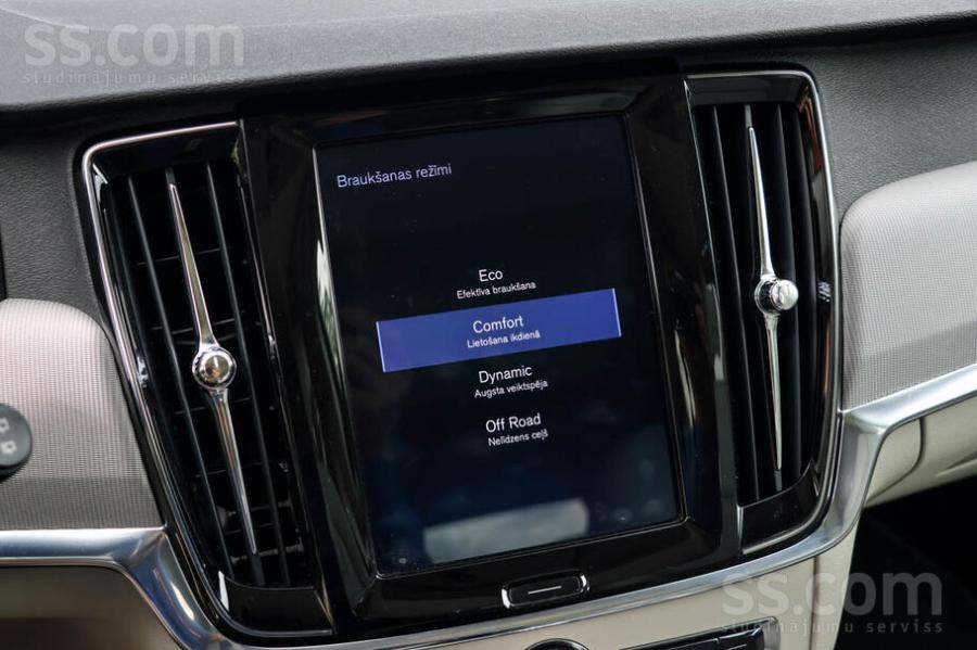 Brūns Volvo V90 2018 Tukums, ar dzinēja tilpumu 2.00 L un nobraukumu 259 tūkst. km par 18790 €, foto 20 vietnē AUTOMOTO.COM.LV