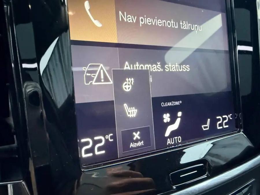 Brown Volvo V90 2018 in Riga, with an engine capacity of 2.00 L and mileage of 254 thousand km for 18995 €, photo 25 on AUTOMOTO.COM.LV