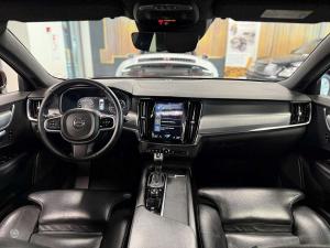 Brown Volvo V90 2018 in Klaipeda, with an engine capacity of 1.97 L and mileage of 304 thousand km for 16500 €, photo 3 on AUTOMOTO.COM.LV