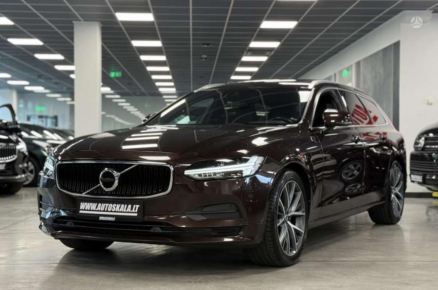 Brown Volvo V90 2018 in Klaipeda, with an engine capacity of 1.97 L and mileage of 304 thousand km for 16500 €, photo 10 on AUTOMOTO.COM.LV