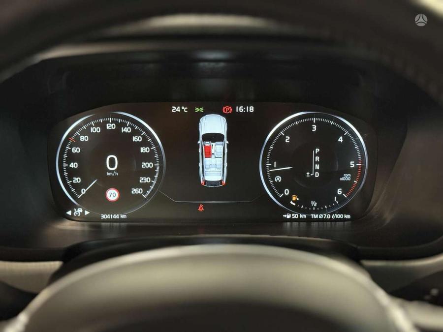 Brown Volvo V90 2018 in Klaipeda, with an engine capacity of 1.97 L and mileage of 304 thousand km for 16500 €, photo 26 on AUTOMOTO.COM.LV