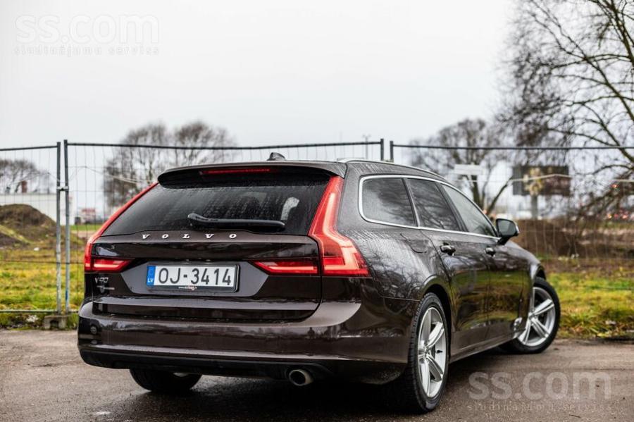 Brūns Volvo V90 2019 Rīga, ar dzinēja tilpumu 2.00 L un nobraukumu 234 tūkst. km par 20990 €, foto 6 vietnē AUTOMOTO.COM.LV