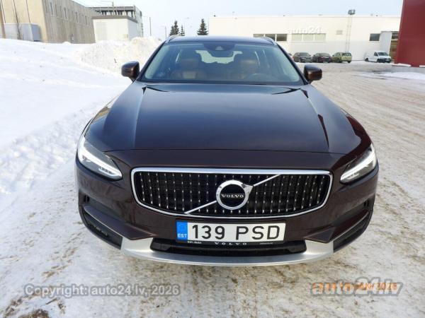 Brown Volvo V90 2019 in Tartu, with an engine capacity of 2.00 L and mileage of 123 thousand km for 34900 €, photo 2 on AUTOMOTO.COM.LV
