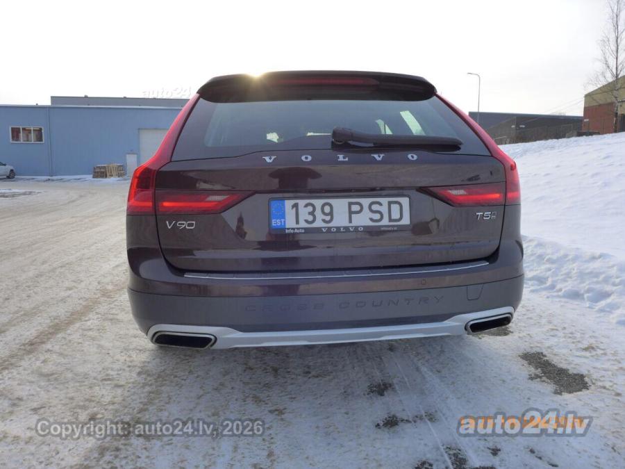 Brūns Volvo V90 2019 Tartu, ar dzinēja tilpumu 2.00 L un nobraukumu 123 tūkst. km par 34900 €, foto 7 vietnē AUTOMOTO.COM.LV