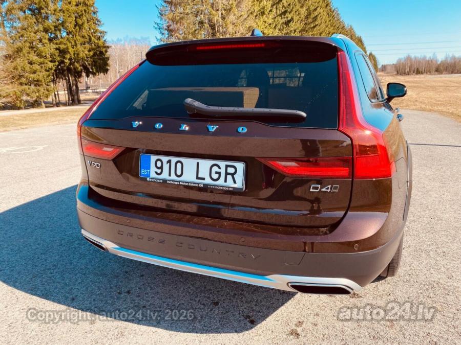 Brūns Volvo V90 2019 Tallina, ar dzinēja tilpumu 2.00 L un nobraukumu 145 tūkst. km par 29000 €, foto 5 vietnē AUTOMOTO.COM.LV
