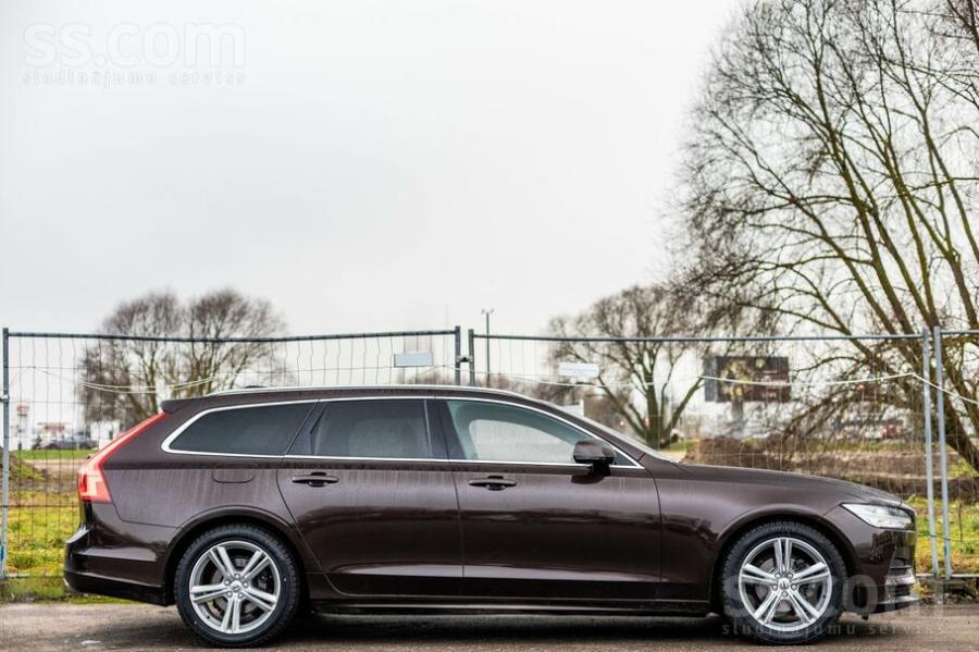 Brūns Volvo V90 2019 Rīga, ar dzinēja tilpumu 2.00 L un nobraukumu 234 tūkst. km par 20990 €, foto 6 vietnē AUTOMOTO.COM.LV