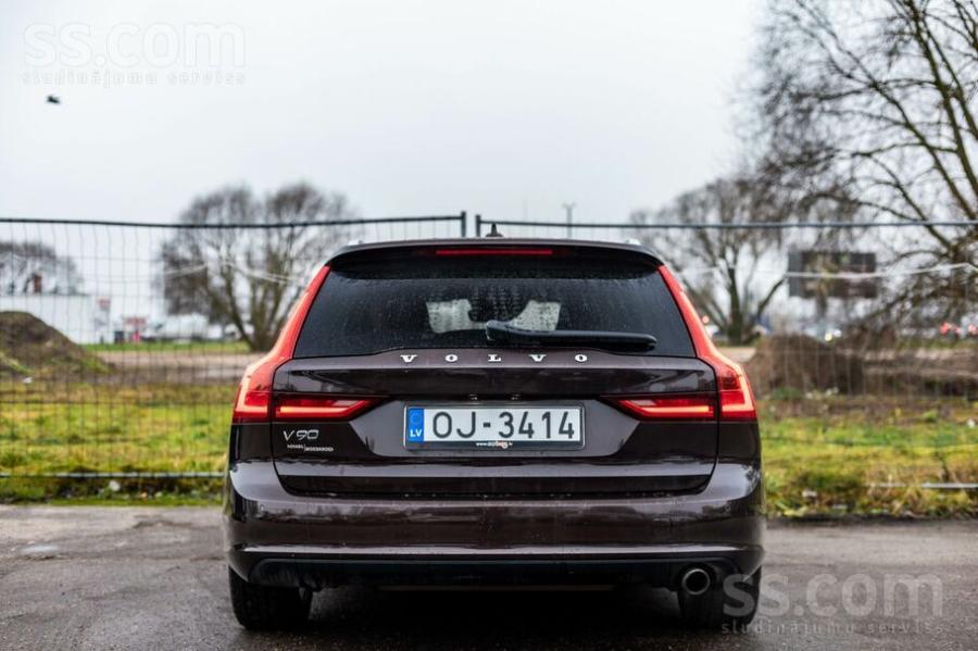 Brūns Volvo V90 2019 Rīga, ar dzinēja tilpumu 2.00 L un nobraukumu 234 tūkst. km par 20990 €, foto 9 vietnē AUTOMOTO.COM.LV