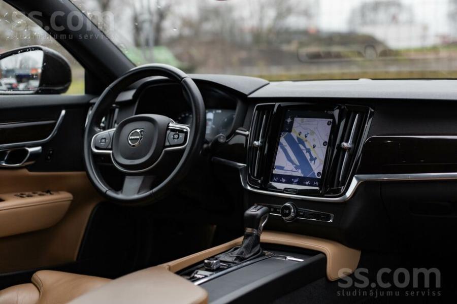 Brūns Volvo V90 2019 Rīga, ar dzinēja tilpumu 2.00 L un nobraukumu 234 tūkst. km par 20990 €, foto 25 vietnē AUTOMOTO.COM.LV