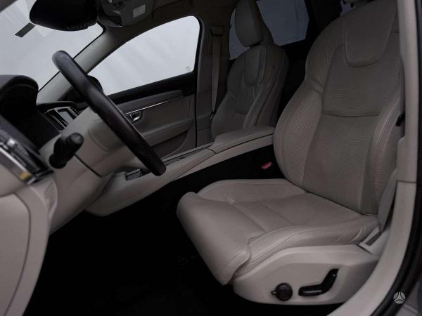 Volvo V90 2019 Viļņa vietnē Brūns Volvo V90 2019 Viļņa, ar dzinēja tilpumu 1.97 L un nobraukumu 268 tūkst. km par 19990 €, foto 11 vietnē AUTOMOTO.COM.LV