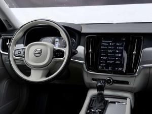 Brown Volvo V90 2019 in Vilnius, with an engine capacity of 1.97 L and mileage of 268 thousand km for 19990 €, photo 20 on AUTOMOTO.COM.LV