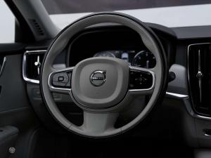 Brown Volvo V90 2019 in Vilnius, with an engine capacity of 1.97 L and mileage of 268 thousand km for 19990 €, photo 21 on AUTOMOTO.COM.LV