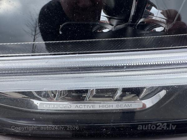 Brūns Volvo V90 2020 Tallina, ar dzinēja tilpumu 2.00 L un nobraukumu 190 tūkst. km par 28900 €, foto 7 vietnē AUTOMOTO.COM.LV