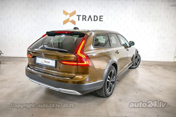Brūns Volvo V90 2021 Tallina, ar dzinēja tilpumu 2.00 L un nobraukumu 165 tūkst. km par 29890 €, foto 7 vietnē AUTOMOTO.COM.LV