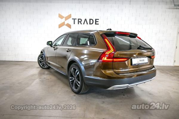 Brūns Volvo V90 2021 Tallina, ar dzinēja tilpumu 2.00 L un nobraukumu 165 tūkst. km par 29890 €, foto 8 vietnē AUTOMOTO.COM.LV