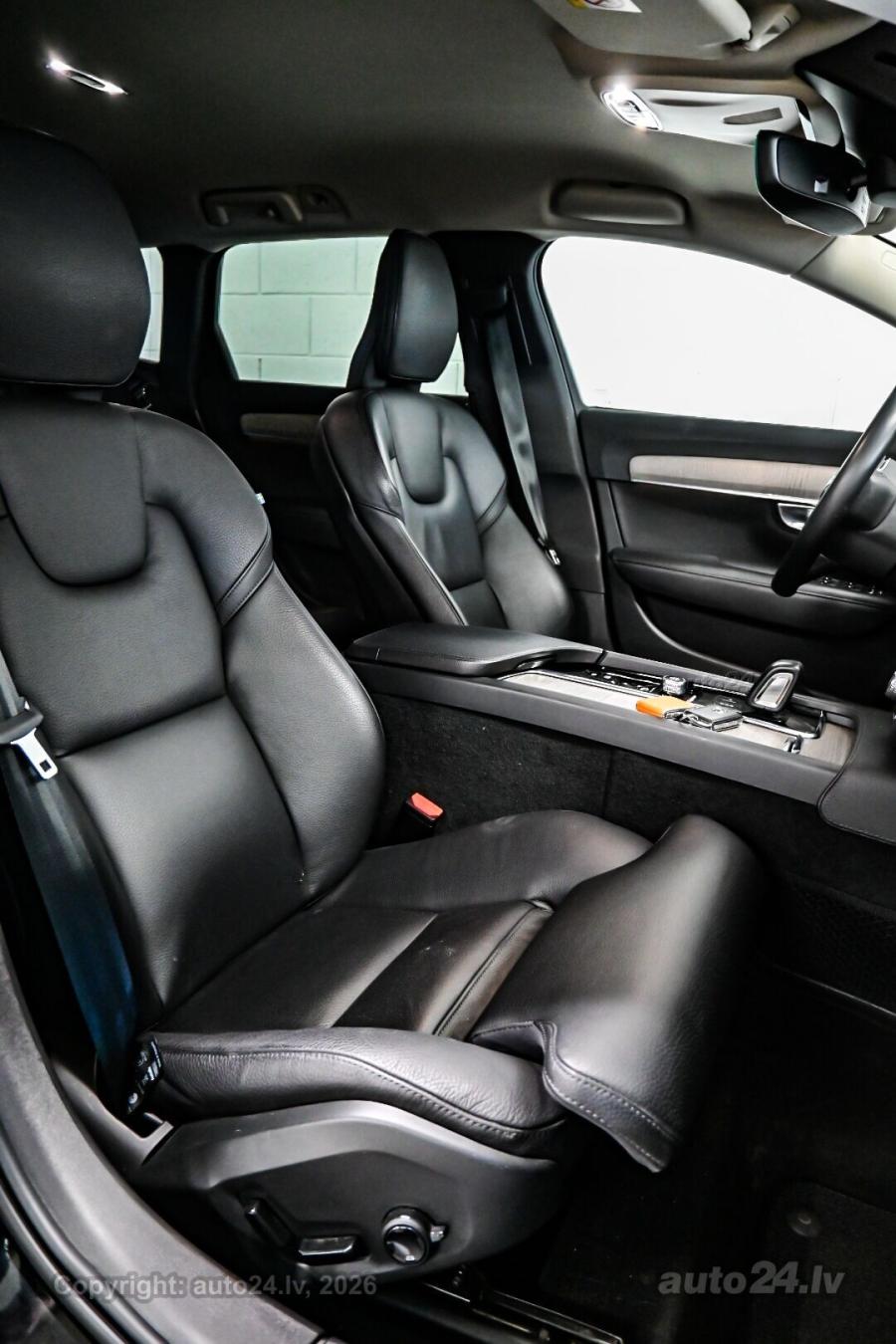 Brūns Volvo V90 2021 Tallina, ar dzinēja tilpumu 2.00 L un nobraukumu 165 tūkst. km par 29890 €, foto 13 vietnē AUTOMOTO.COM.LV