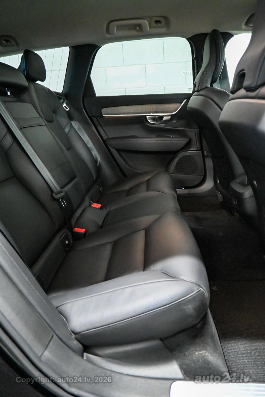 Brūns Volvo V90 2021 Tallina, ar dzinēja tilpumu 2.00 L un nobraukumu 165 tūkst. km par 29890 €, foto 15 vietnē AUTOMOTO.COM.LV
