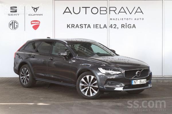 Brown Volvo V90 2021 in Riga, with an engine capacity of 2.00 L and mileage of 91 thousand km for 26990 €, photo 3 on AUTOMOTO.COM.LV