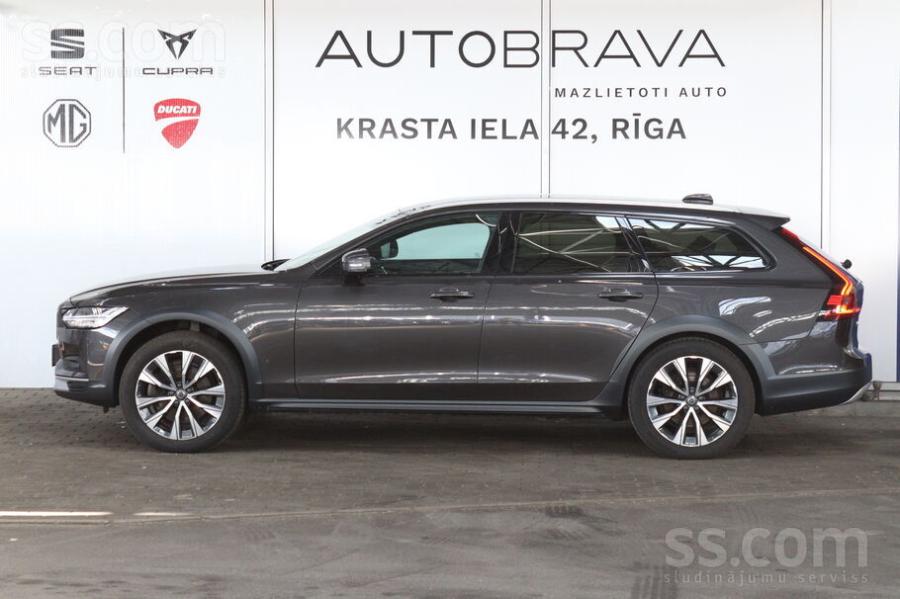 Brūns Volvo V90 2021 Rīga, ar dzinēja tilpumu 2.00 L un nobraukumu 91 tūkst. km par 26990 €, foto 5 vietnē AUTOMOTO.COM.LV
