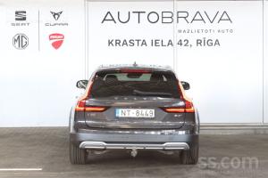 Brūns Volvo V90 2021 Rīga, ar dzinēja tilpumu 2.00 L un nobraukumu 91 tūkst. km par 26990 €, foto 8 vietnē AUTOMOTO.COM.LV