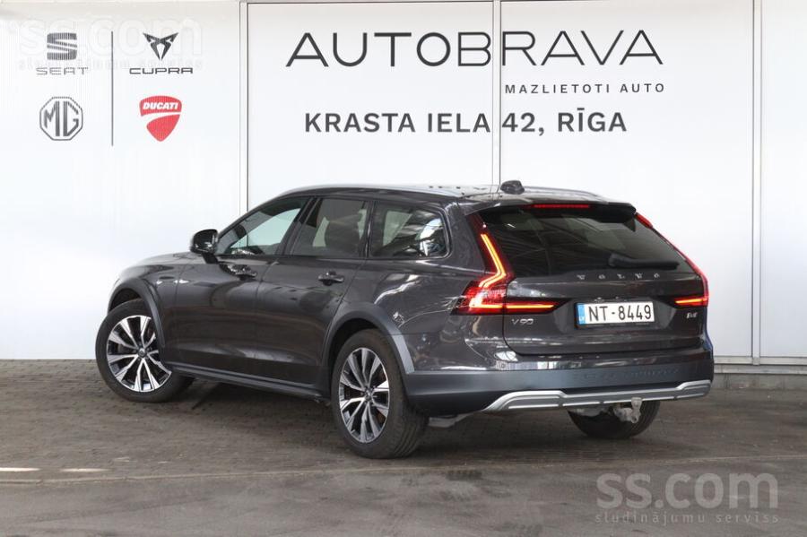 Brūns Volvo V90 2021 Rīga, ar dzinēja tilpumu 2.00 L un nobraukumu 91 tūkst. km par 26990 €, foto 9 vietnē AUTOMOTO.COM.LV