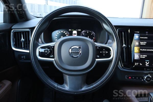 Brown Volvo V90 2021 in Riga, with an engine capacity of 2.00 L and mileage of 91 thousand km for 26990 €, photo 10 on AUTOMOTO.COM.LV