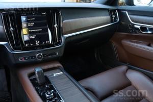 Brūns Volvo V90 2021 Rīga, ar dzinēja tilpumu 2.00 L un nobraukumu 91 tūkst. km par 26990 €, foto 13 vietnē AUTOMOTO.COM.LV