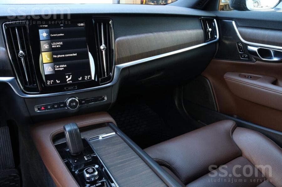 Brūns Volvo V90 2021 Rīga, ar dzinēja tilpumu 2.00 L un nobraukumu 91 tūkst. km par 26990 €, foto 13 vietnē AUTOMOTO.COM.LV