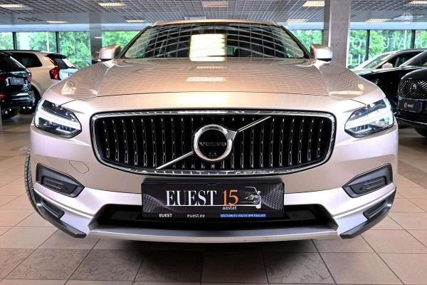 Brūns Volvo V90 2022 Tallina, ar dzinēja tilpumu 0.00 L un nobraukumu 125 tūkst. km par 34990 €, foto 6 vietnē AUTOMOTO.COM.LV