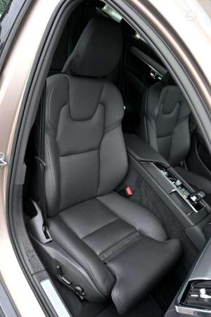 Brūns Volvo V90 2022 Tallina, ar dzinēja tilpumu 0.00 L un nobraukumu 125 tūkst. km par 34990 €, foto 10 vietnē AUTOMOTO.COM.LV